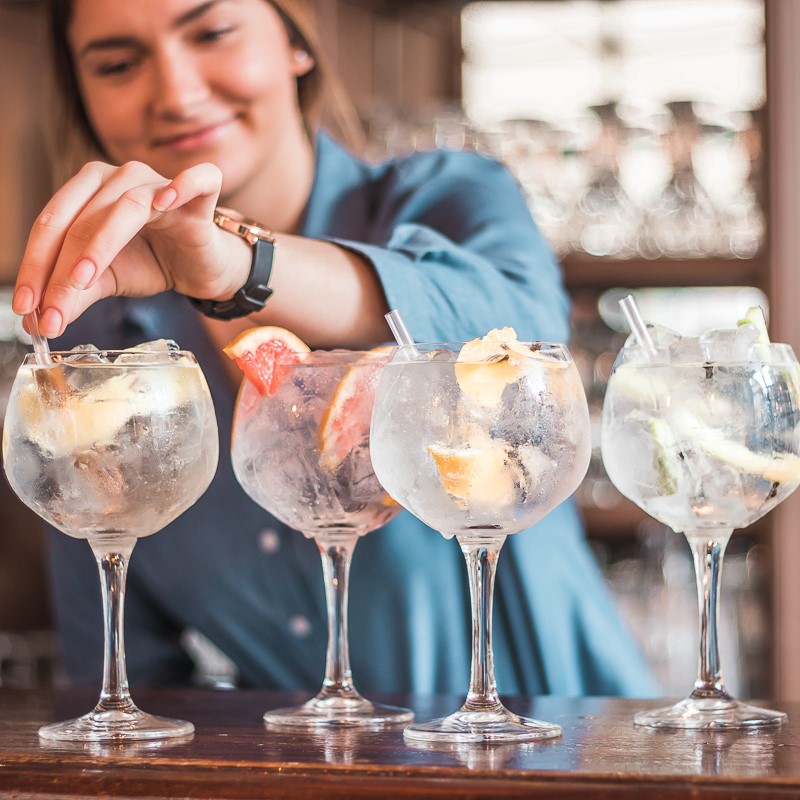 Dutch Gin Tasting | Discover Renaissance Hotels