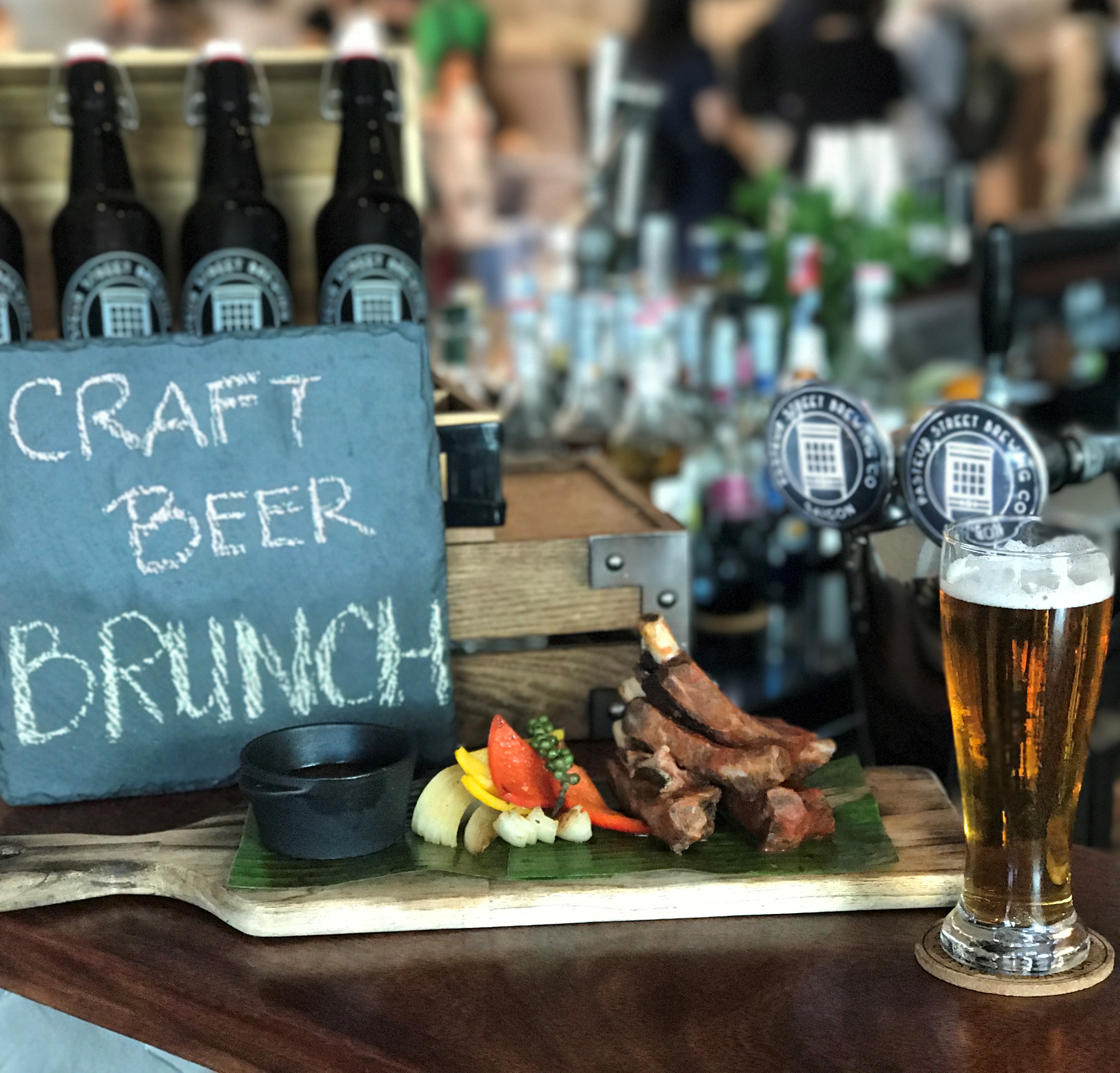 Craft Beer Brunch @ Rbar | Discover Renaissance Hotels